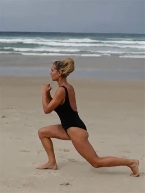 Chris Hemsworths Wife Elsa Pataky Exercises In Insane Beach Workout