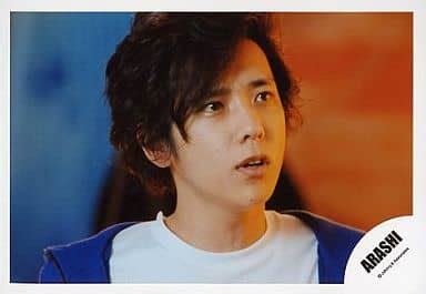 駿河屋 【買取】嵐二宮和也横型・顔アップ・右目線公式生写真（男性生写真）