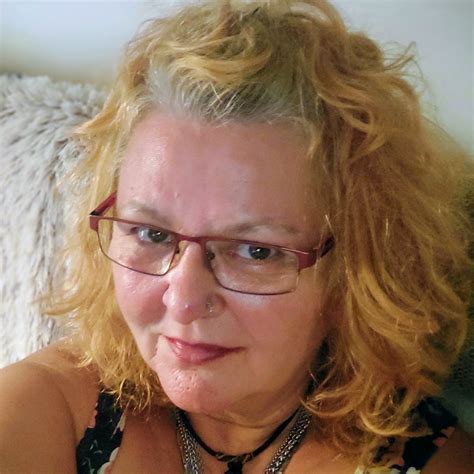 Houby Určování Hub Prosím O Určení Druhu Dle Mého Se Jedná O Pavučinec Ale Nejsem Si Jist