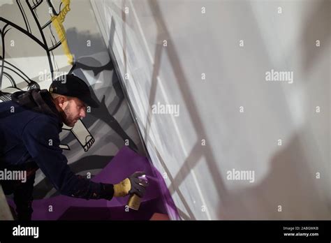 Berlin Germany 27th Nov 2019 The Artist Davide Perre By How And Nosm Sprays With A Spray