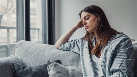 People Who Struggle To Enjoy Life Often Fall Into These 7 Thinking