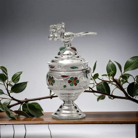 Fancy Peacock Dabbi Arvitos