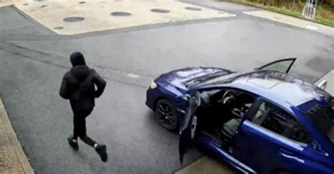 Attempted Carjacking Failed Because They Cant Drive A Stick