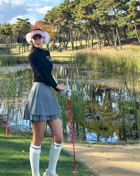 김보애 Ad 가을 햇볕은 여름보다도 기미 주근깨의 주범인거 아시죠 에릭자비츠는 Upf 50로 라운드때 내 얼굴 완벽히 보호해줘요💕 에릭자비츠 에릭자비츠챔프