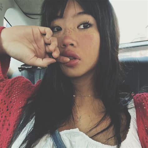 Best 11 Beabadoobee Artofit