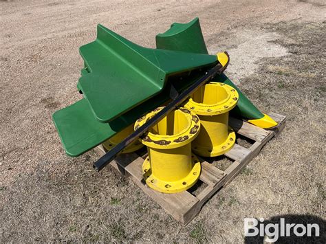 John Deere Wheel Spacers And Header Dividers Agriculture Bigiron