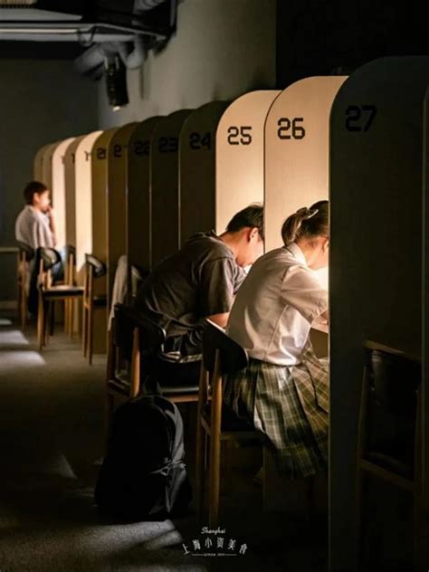 魔都付费自习室火了！原来白领比高考生更努力 花瓣网