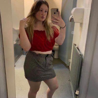 Laura Wallace LauraWallace Twitter