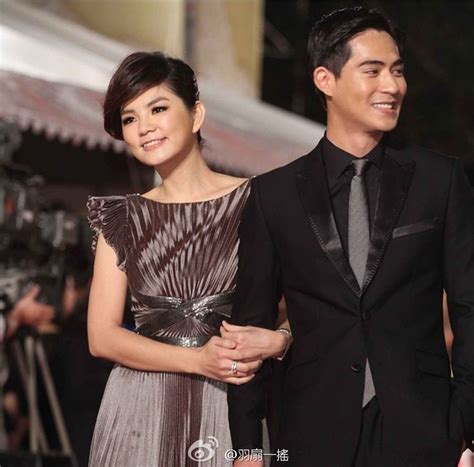 Super Stars 20111126 Vic Chou And Ella Chen At 金马奖