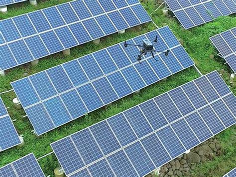 光伏组件清洁机器人如何清洁光伏组件? 山东鲁昱智能科技有限公司 光伏组件清洁机器人如何清洁光伏组件? 山东鲁昱智能科技有限公司