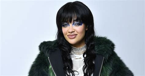 Daniela Rathana Hakar På Uppseendeväckande Trenden Femina