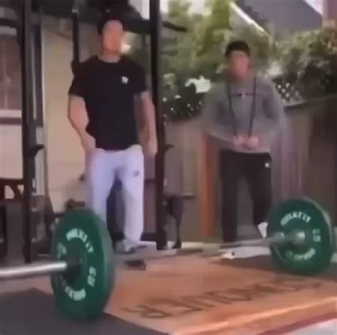 Gym Bros R Holup