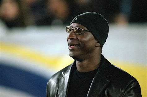 2000 Yard Rushing Club Members