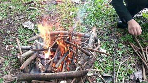 Serunya Belajar Membuat Api Unggun Kecil Youtube