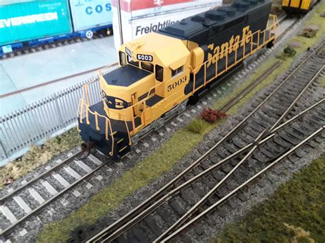 Athearn Sd40 Sold For Sale Or Wanted Irish Railway Modeller