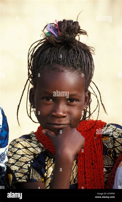 Senegalese Girl Banque De Photographies Et Dimages à Haute Résolution