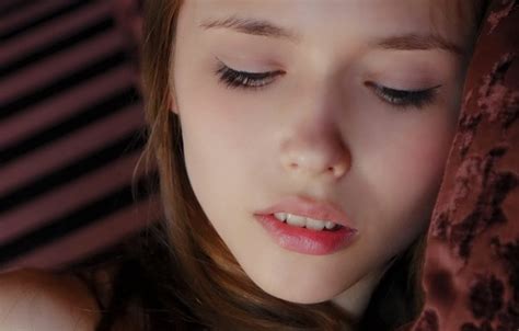 Download Wallpaper Face Model Mila Blue Section Girls In Resolution