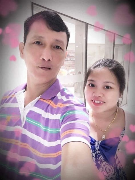 အငြိမ်းစား ဒုဗိုလ်မှူးကြီး ခင်မောင်ဝင်းနှင့် ဒုတိယဇနီး ခင်မြတ်နိုးက င