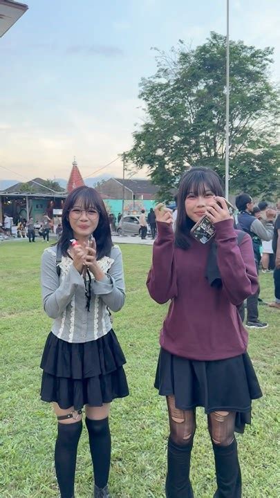 Fist Bump 2 Cewek Cute Harajuku Style Youtube