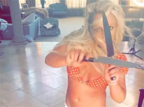 Britney Spears Mocks Her Haters By Resurfacing Knife Dancing Video