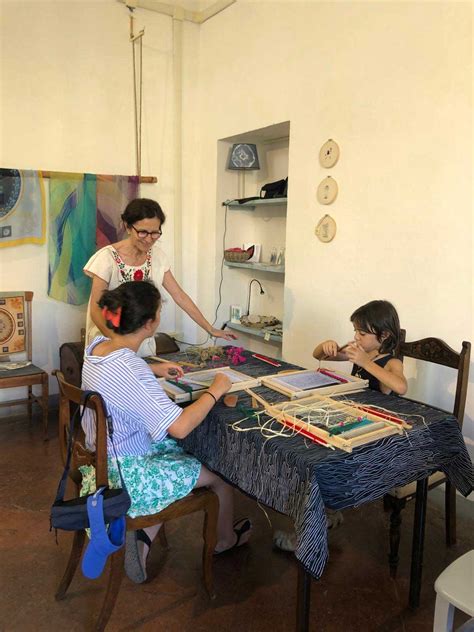 Artistic Textile Weaving Workshop In The Heart Of Certaldo With Rossella