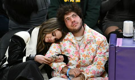 Selena Gomez Und Benny Blanco Sind Verlobt