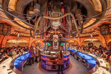 Ogas Cantina Reservation Tips For Star Wars Galaxys Edge At