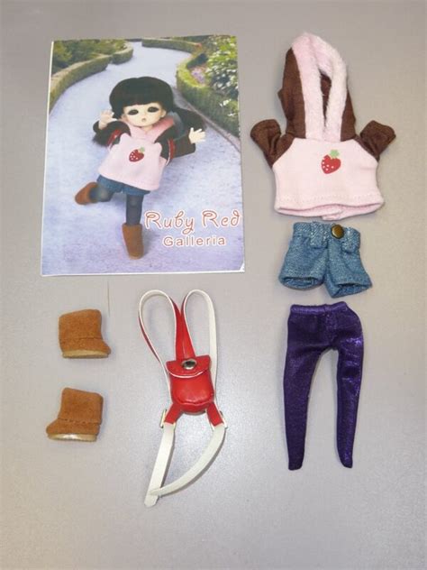 Ruby Red Strawberry Outfit Gigis Dolls