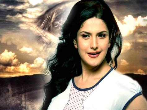 Bollywood Actress Hd Wallpapers Pictures Images Zarine Khan Hd
