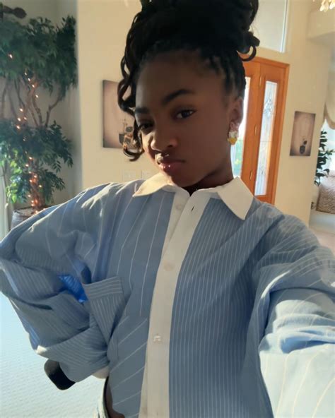Leah Sava Jeffries Being Girly On Top Instagram