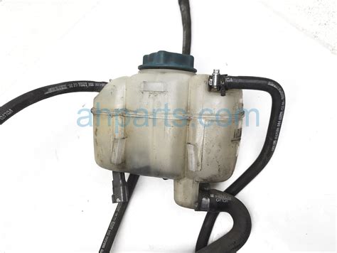 2007 Volvo Xc90 Coolant Reservoir Expansion Tank 30760100