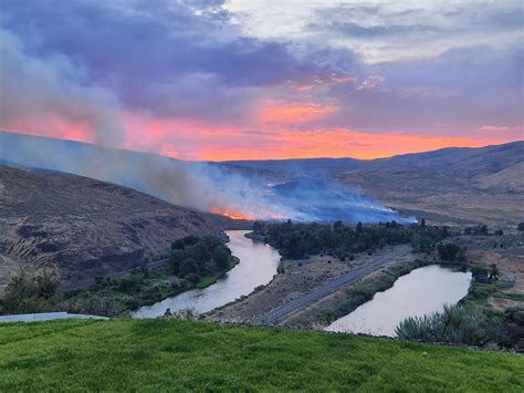 More Help Called In On Roza Creek Fire In Yakima Canyon Local