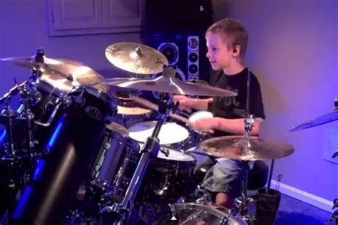 7 Yr Old Drummer Avery Molek Rocks Ac Dcs Shoot To Thrill