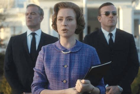 Hannah Einbinder In Julia R Hackshbomax