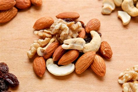 하루 한 줌 먹으려고 사둔 견과류 ‘이렇게 보관하면 독소 덩어리 돼 올리브이츠 소식