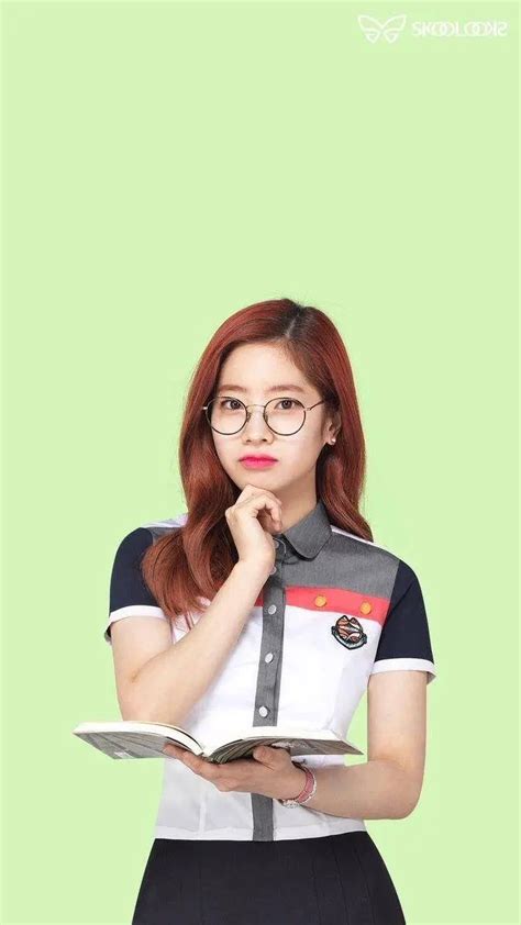 Nerdy Dubu Dahyun Scrolller