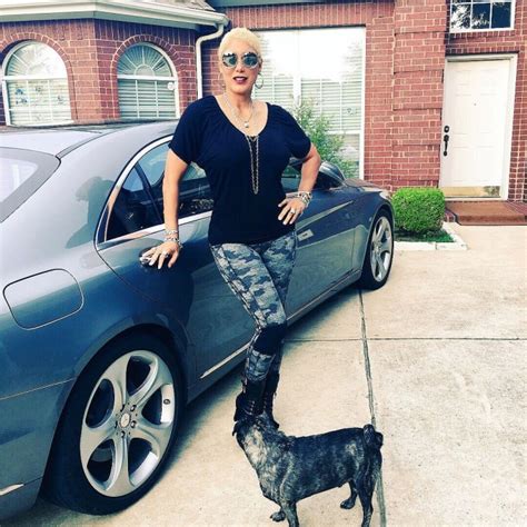 Carolyn Chambers The Stunning Lady Who Captured Heart Of Star Footballer In His Nfl Days The