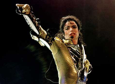 Michael Jacksons Nephew To Play King Of Pop In Biopic Reuters