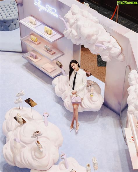 Carrie Wong Instagram Cloud Nine Feels Just Fine ☁️ Rogervivier Candy Clouds Pop Up Serving