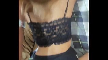 Junges M Dchen Im Minirock Wird Im Haus Ihrer Eltern Von Ihrem Ex Freund Penetriert Xvideos Com