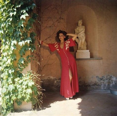 Claudia Cardinale Italy 70s Fashion 70s Italian Style Old Italian