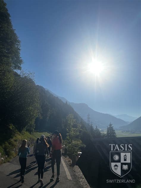 High School Dorm Hut Hikes Tasis The American School In Switzerland