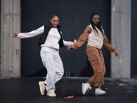 Fashion Trends Every Black Girl Rocked In The Early 2000s