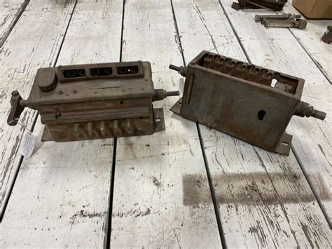 Pair Of Madison Kipp Lubricators Aumann Auctions Inc