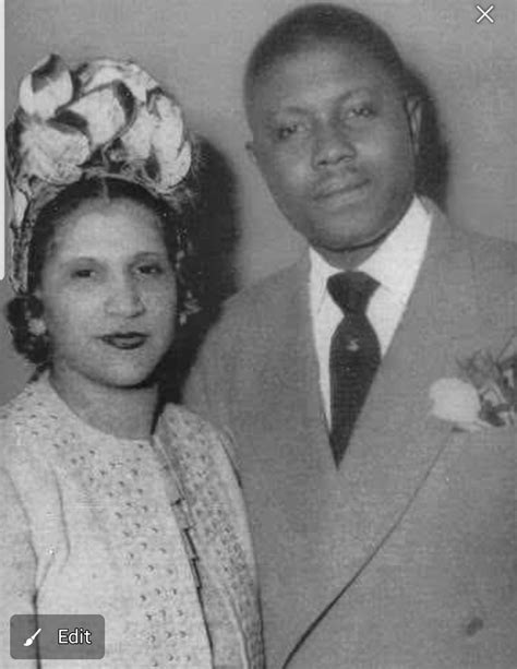 Detroit Unveiled Barbara Siggers Franklin And Rev Cl Franklin