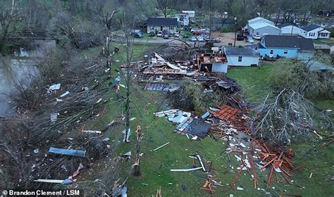 Tornado Strikes Missouri Village Leaving At Least Five People Dead