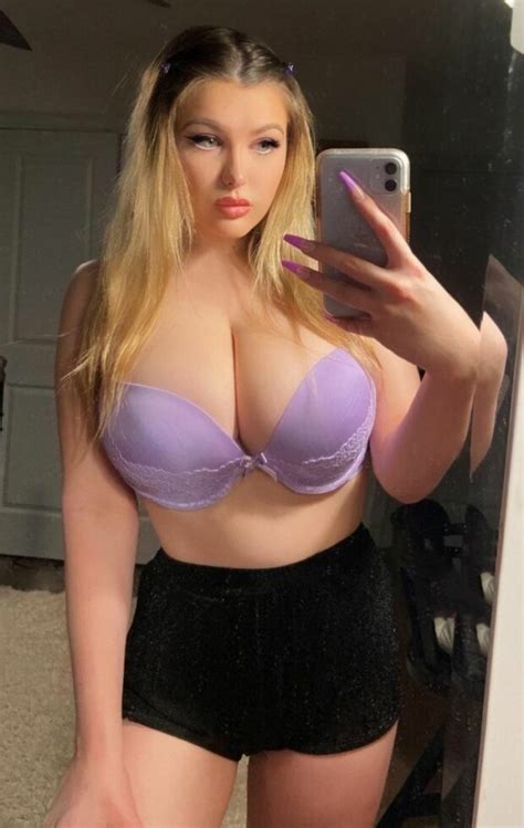 Thera Huge Boobs Purple Bra Male43can