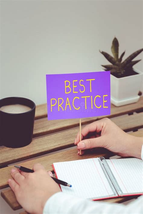 Sign Displaying Best Practice Business Idea Selective Focus Proven