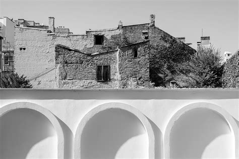 Codre Tudor Isac Ziduri Vii 2022 Mobius Gallery