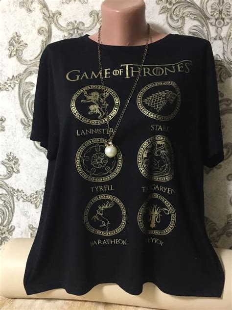 Футболка — ціна 220 грн у каталозі Футболки Купити жіночі речі за доступною ціною на Шафі